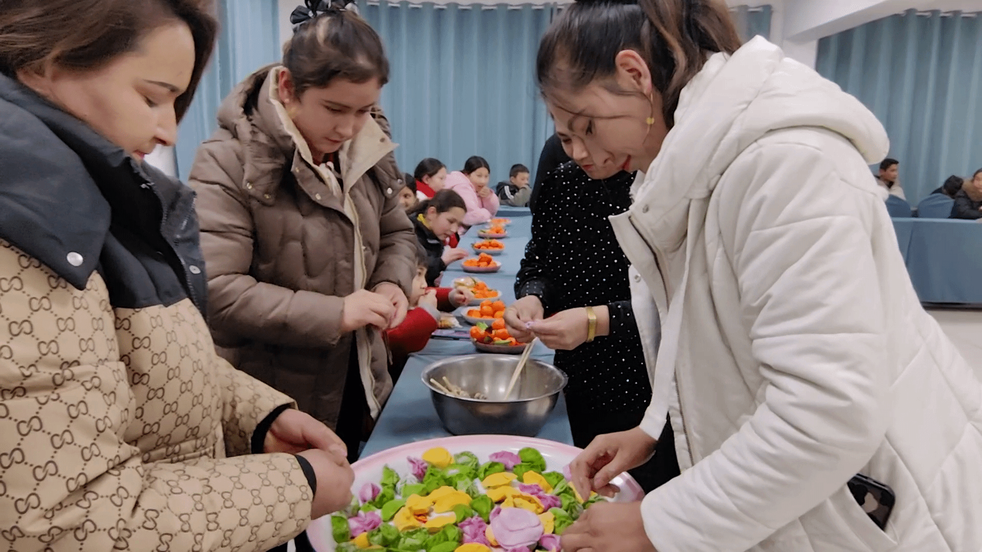 自治区科协驻村工作队开展“情暖冬至·共融共建”联谊活动-新疆维吾尔自治区科学技术协会